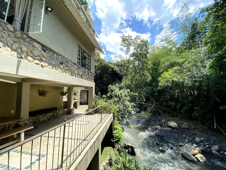 Casa Junto Al Río En La Vega Cundinamarca - La Vega