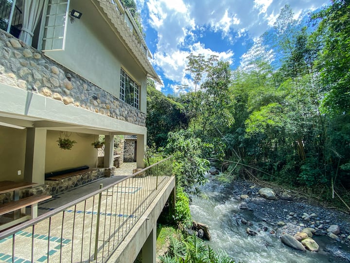 3br Nature Escape By The Tabacal River - La Vega