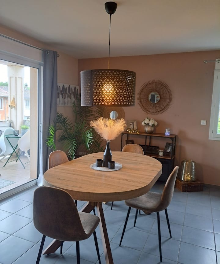 Appartement Cosy
Fête Des Lumières - Pérouges