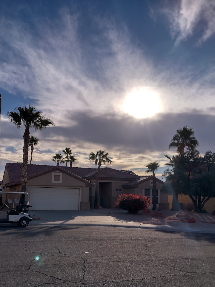 Hello Sunshine! 2 Kings, 2 Bath, Wi-fi, 3 Lg Tvs - Sun City West, AZ