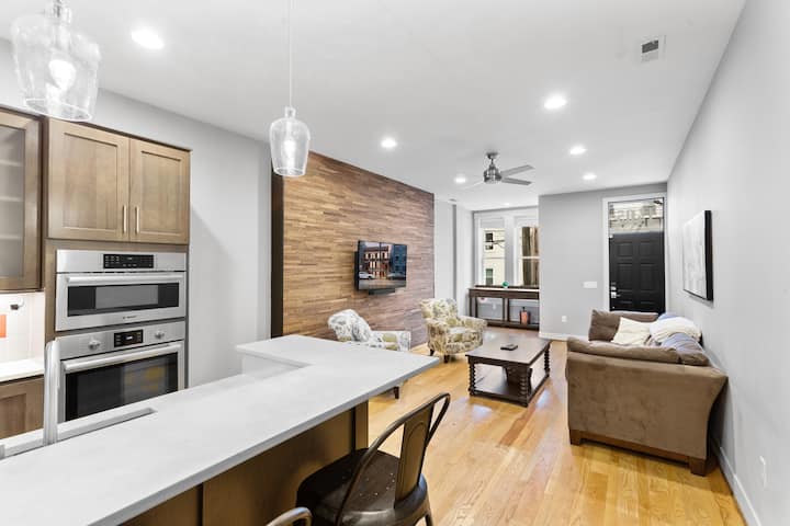 Modern Townhome In Over-the-rhine With Roof Deck - Cincinnati, OH