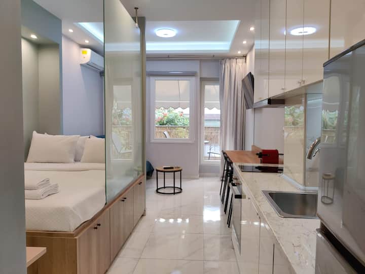 Stylish Fully Equipped City Center Condo - Салоники