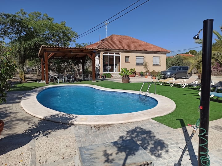 Casa Con Piscina Y Gran Arboleda. (Casa Brasil) - Jijona