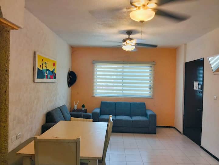 Equipado Y Comodo. 4 Camas, 2 Baños, 2 Cuartos. - Tabasco