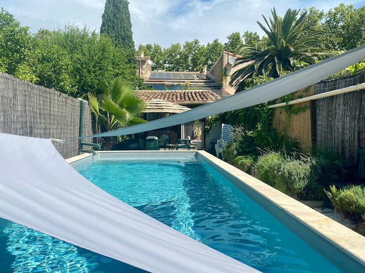 Grande Maison Méditerranéenne Avec Piscine Au Sel - France