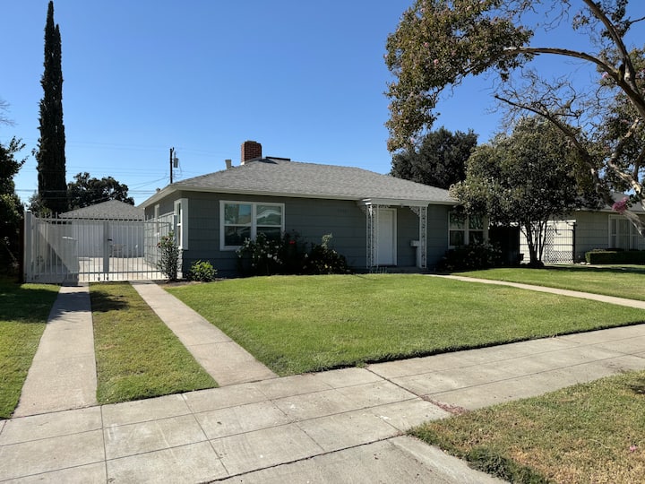 Clean 3b/1bth Easya To Us99+ca41 & To Nat'l Parks - Fresno, CA