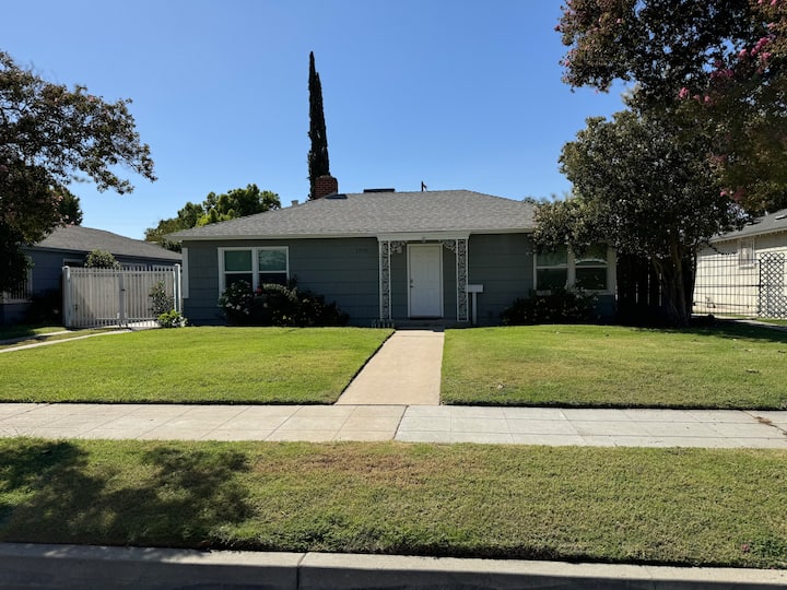 Clean 3b/1bth Easya To Us99+ca41 & To Nat'l Parks - Fresno, CA