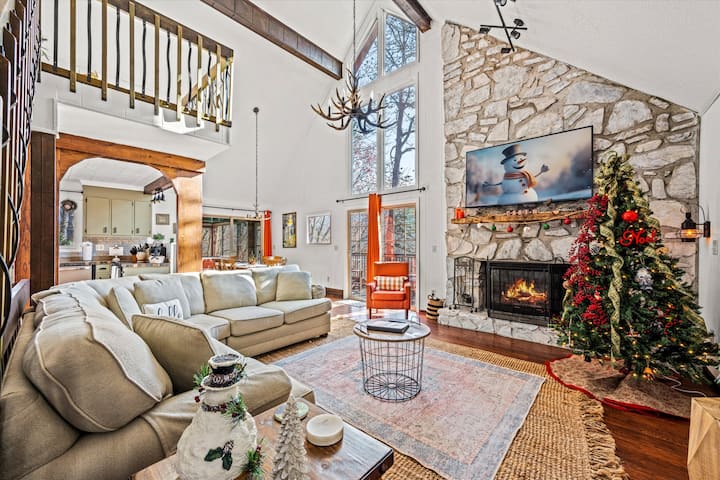Hillside Hideaway/views/hot Tub/fireplace & Pit - North Carolina
