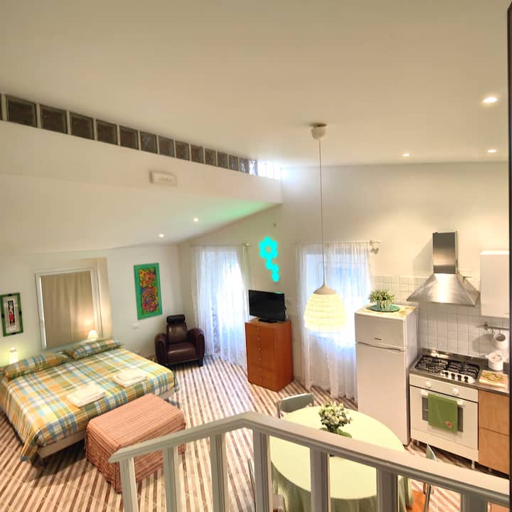Casa Cuore 1 / 5 Min Walk Station [011015-lt-1534] - La Spezia