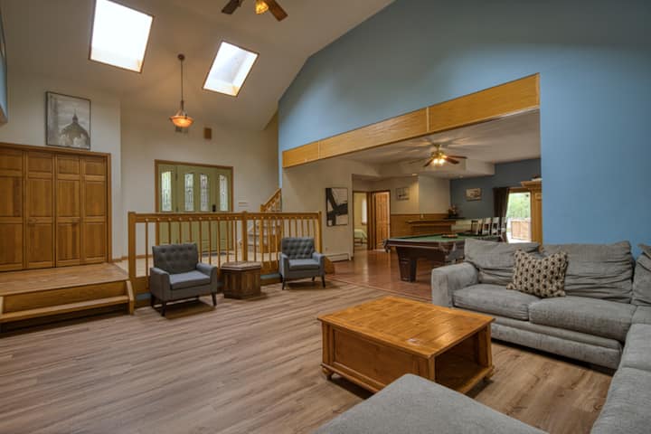 Secluded Forest Estate Near Lake Hopatcong - Lake Hopatcong, NJ