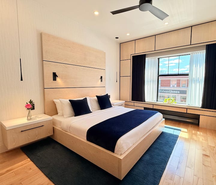 Cribs On Main Hotel - Suite 3 - Picton