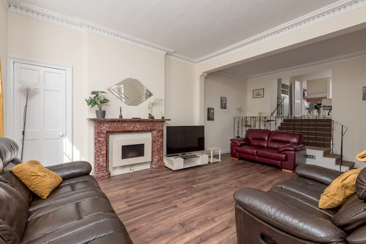 Large City Apartment With Parking In A Quiet Area - Édimbourg