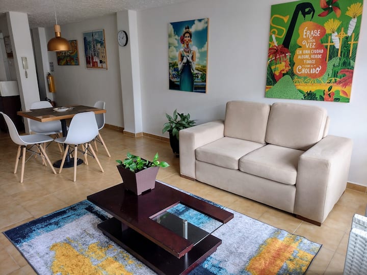 Cálido Apartamento En El Centro Histórico De Cali. - Cali