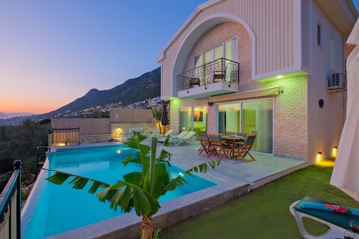 Peaceful Villa With Nature View & Pool Villatukano - Kalkan
