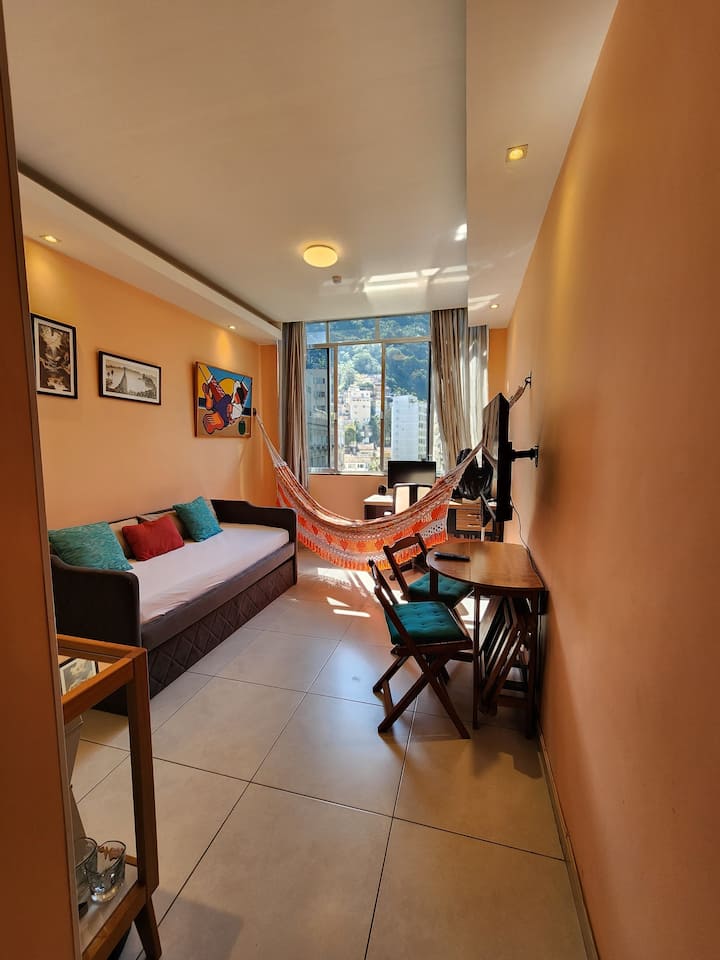 Spacious 1 Bedroom Flat, Great For Digital Nomads - Copacabana