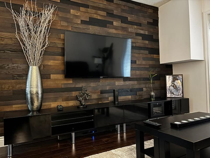 Stylish Condo Between Toronto And Niagara Falls - Burlington