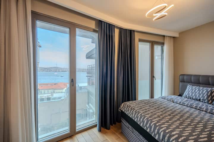 Modern 1+1 Unit Near Taksim With Bosphorus View - Cihangir