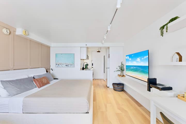 33fl-gorgeous Waikiki Studio W/city & Ocean Views - O‘ahu, HI