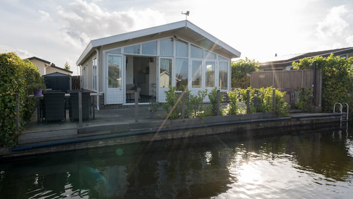 Lakeside Villa Near Amsterdam | Waterfont | Boat - Breukelen