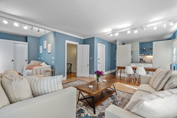Spacious 3br, 2.5bath Walking Distance To Downtown - Worcester, MA