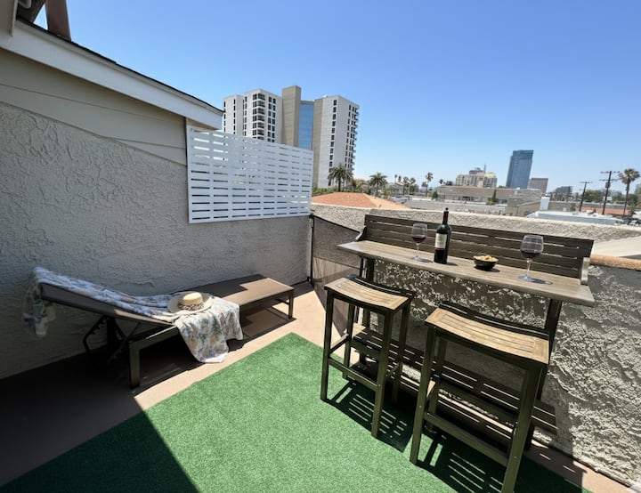 5-bed Beach Pad: Ac,patio, Parking, Next To Beach - Carson
