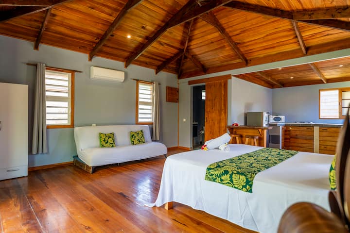 Fare Tau - Accès Direct Plage Blanc Privée - French Polynesia