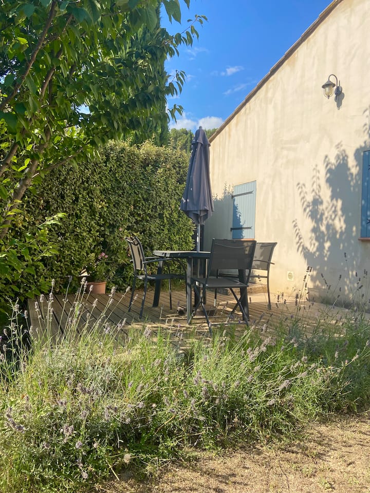 Dépendance Sud Luberon | Parking & Jardin - Pertuis