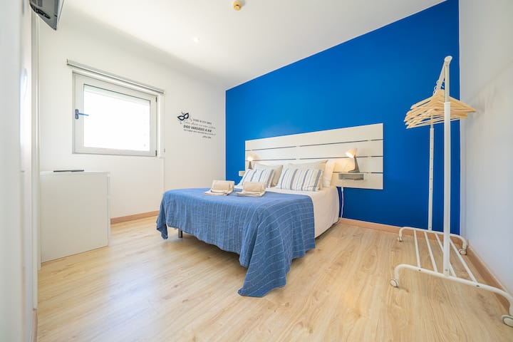 Quarto Duplo Com Casa De Banho Privada - Lagoa