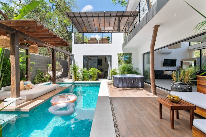 Casa Ibiza-resort Like Pool/hot Tub/8 Bikes/grill - Tulum