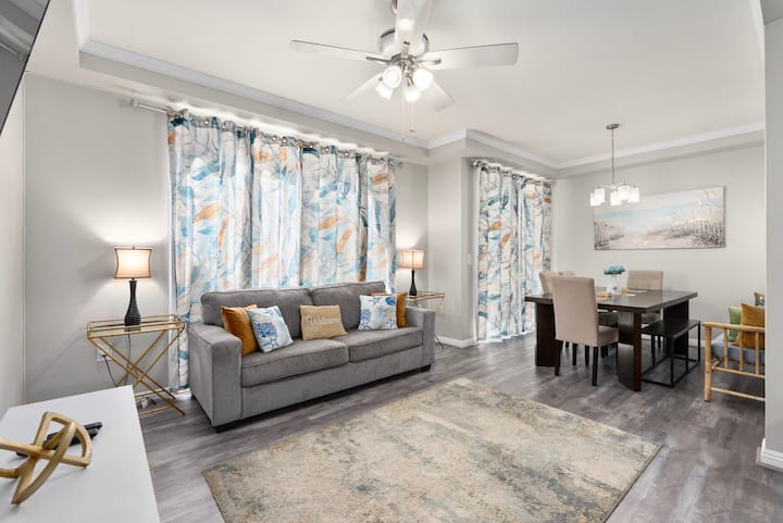 Serene Oasis - Home Away From Home - Kapolei, HI