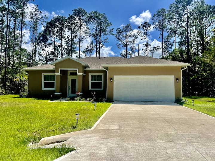 Palm Coast Peaceful Home - Palm Coast, FL