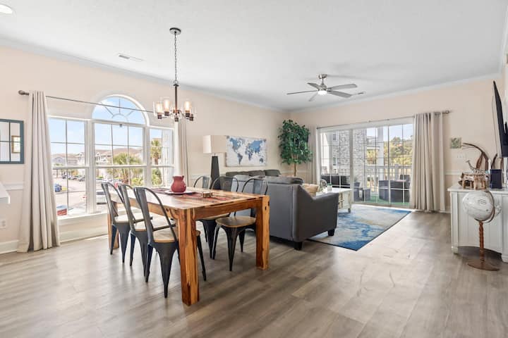 Travel The World | Pet-friendly 2br Condo - Myrtle Beach, SC