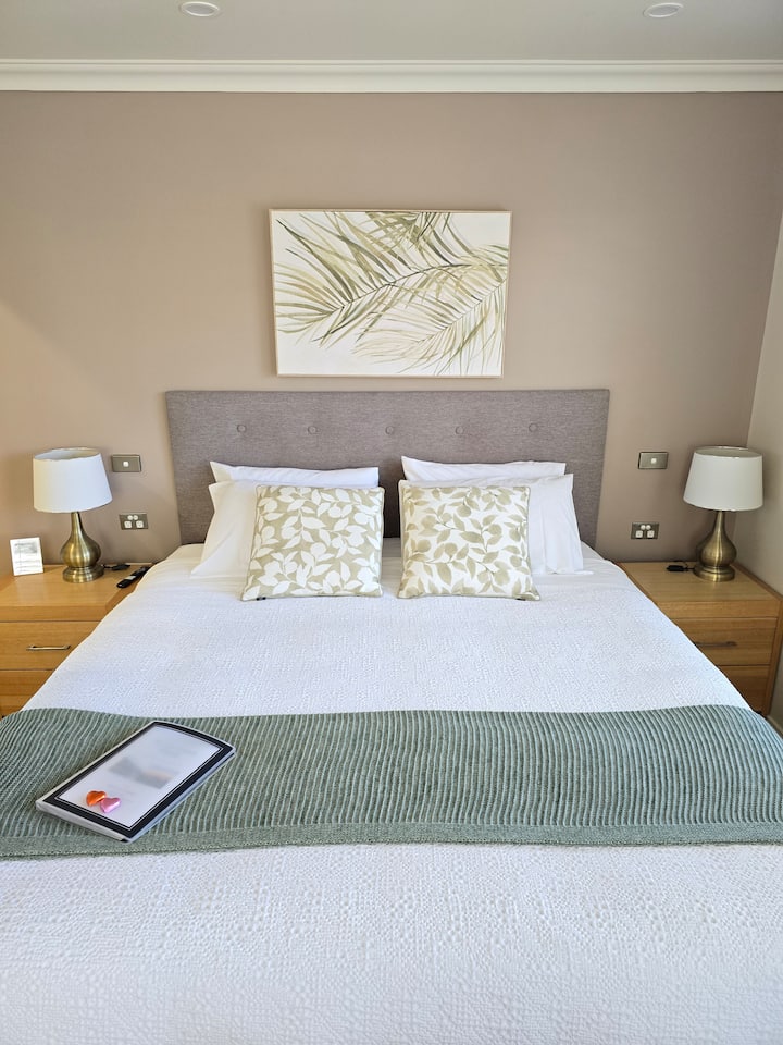 On The Terrace - "The Nut" View Studio 3 - Stanley