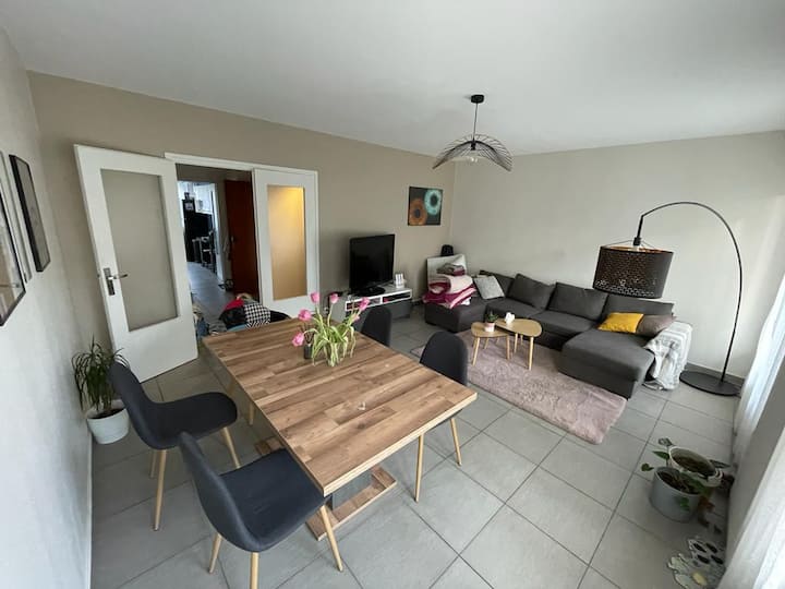 Appartement Agréable Et Spacieux Proche Du Métro - Lyon