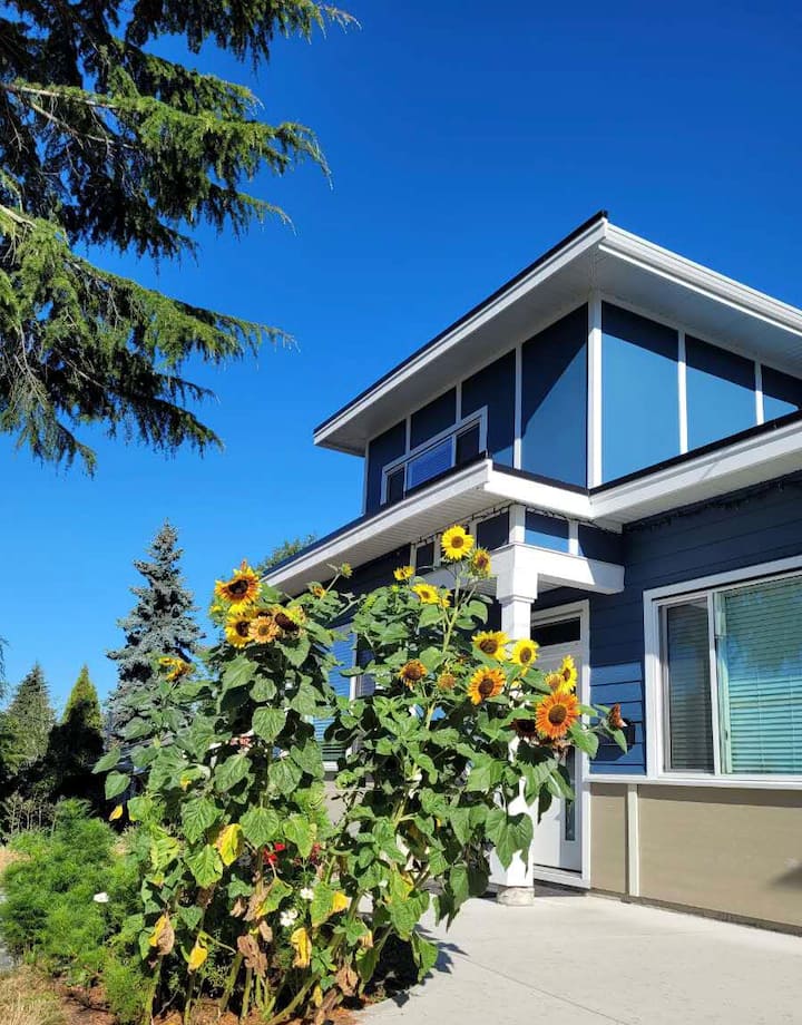 Guest Suite In Central Victoria - Vancouver Island