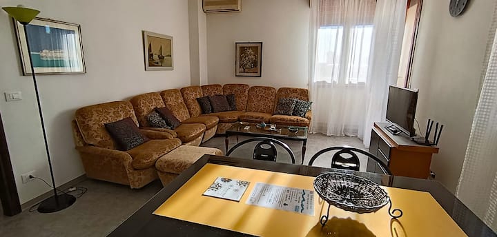 Leonardo Attic – Steps From City Center & Station - Ravenna