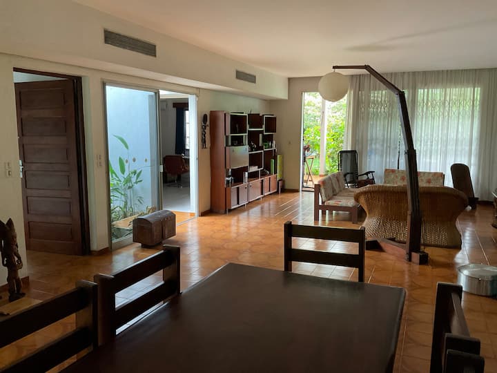 2 Chambres Privées, Dans Une Villa Piscine - Abidjan