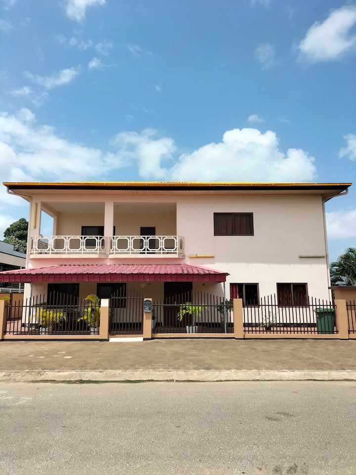Arcton Apartments & Rooms ( 2 ) In Paramaribo. - Suriname