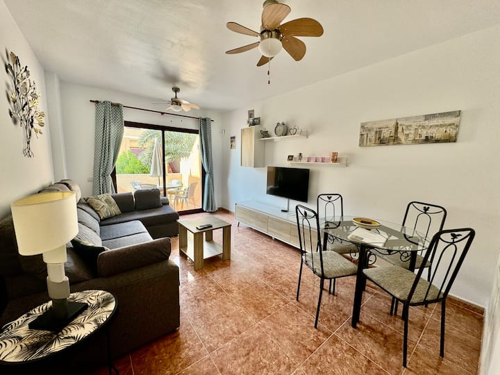 Fabulous 2-bed Apartment In The Heart Of Caleta - Caleta de Fuste