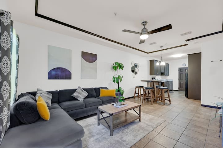 Spacious 2br | Central | King Bed • Bbq • Parking - McAllen, TX
