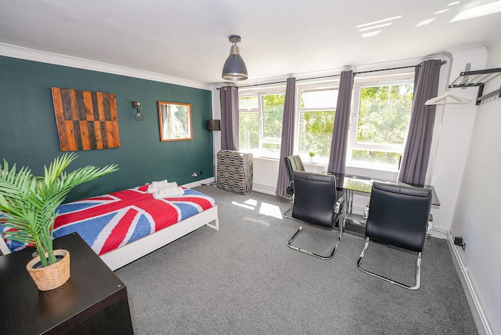 City Centre Budget Room | Old Street/shoreditch - London