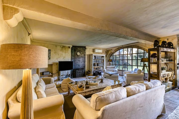 Maison De Campagne D'été - Figueres