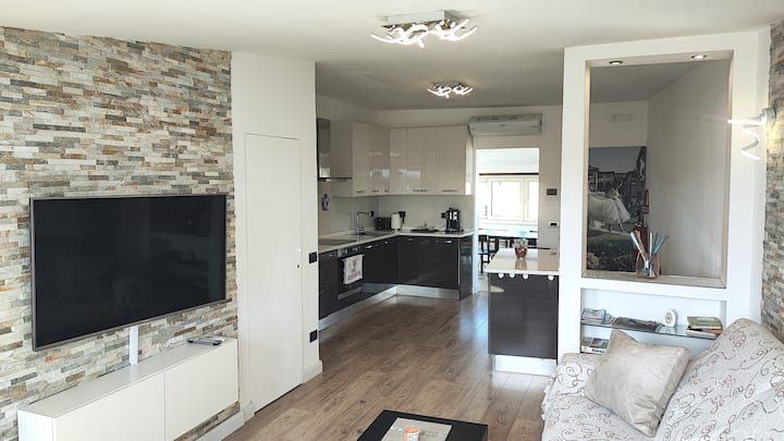 Caesar's Luxury Apartment In Lucca Center Town - Lucca