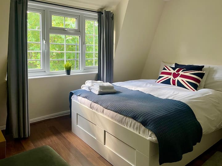 Centrally Located Apartment By Oval Cricket Club - Londres