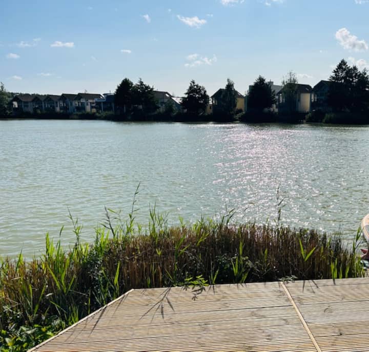 Own Island: Direct Lake Access, Activities, Spa - Cotswolds