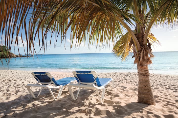 *Lime-tree Resort* Studio Suite (Sleeps 4) - U.S. Virgin Islands