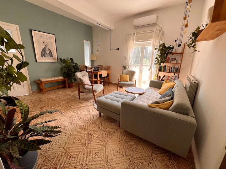 Lovely German Colony Flat With 2 Balconies - Belén