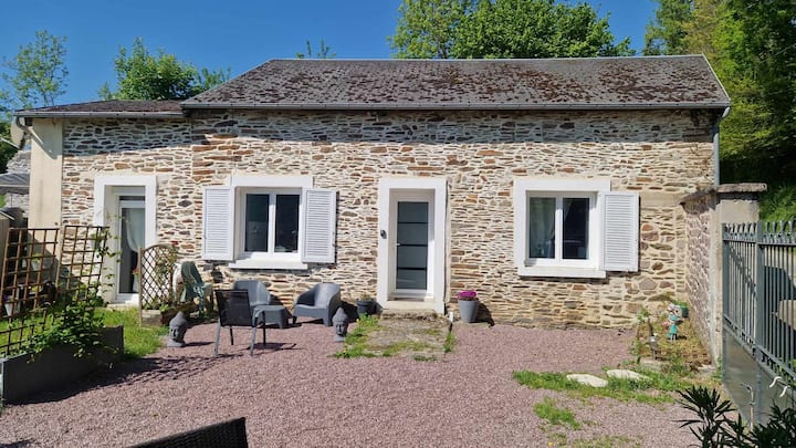 Maison De Campagne Avec éTang, Accès Rapide A84 - Villers-Bocage