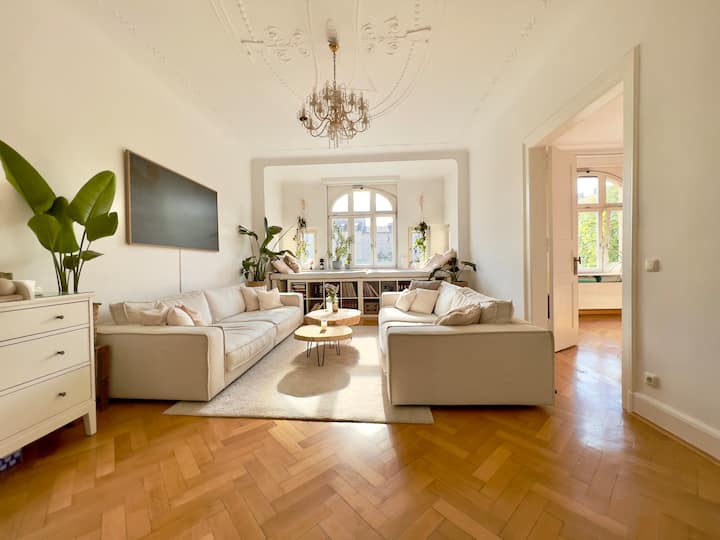 Große & Stylische Wohnung | 5 Min. Zum Oktoberfest - Munich