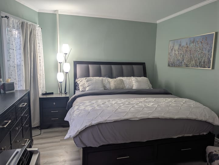 Sunny & Comfortable: Walk To Shop, Eat & Nyc Train - Montclair, NJ